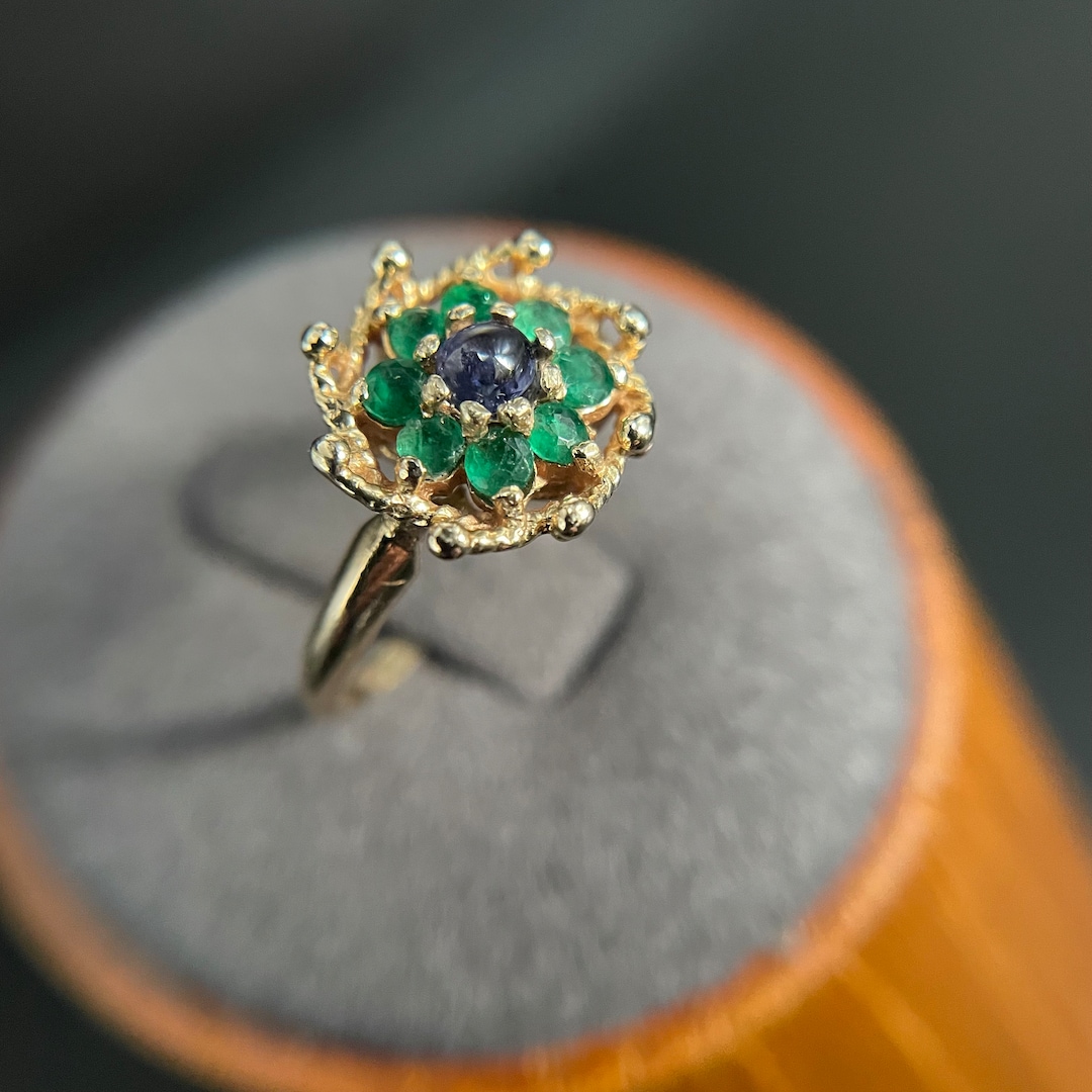 Benitoite & Emerald, Vintage 14karat Yellow Gold Ring in US Sz 6 W ...