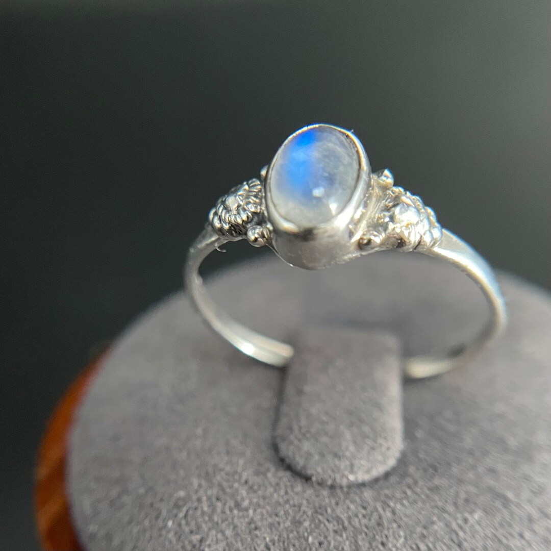 Vintage Royal Blue Sheen Moonstone Ring in Sterling Silver, US Size 9 ...