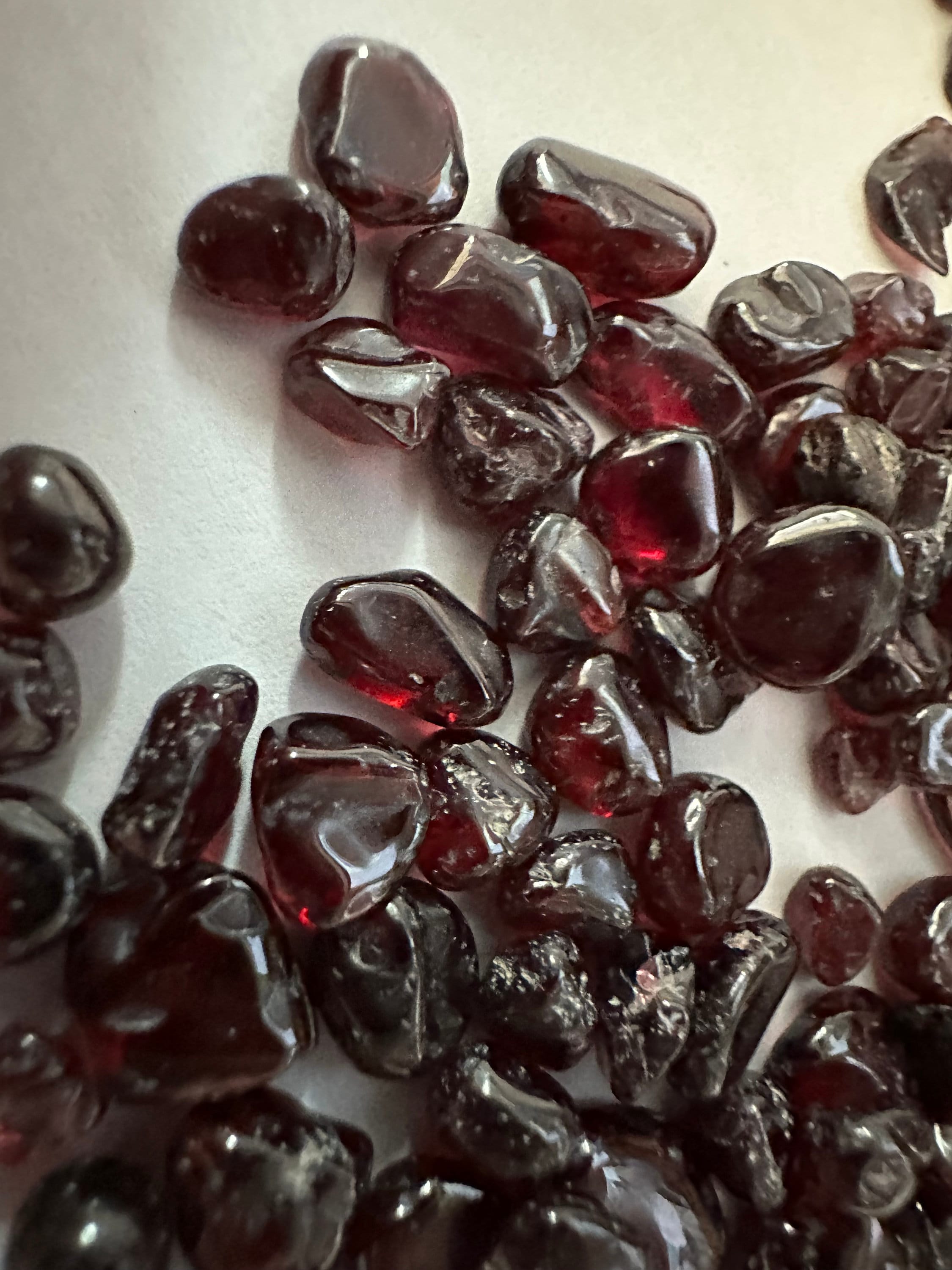 Pyrope Garnet Gravel, Polished, Tiny Tumbled Gravel, Decorated Gravel ...