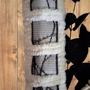 Chunky Yarn Skeleton Halloween Door Decor, Spooky Wall Hanger, Suitable ...