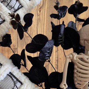 Chunky Yarn Skeleton Halloween Door Decor, Spooky Wall Hanger, Suitable ...