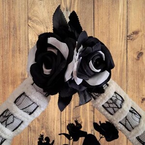 Chunky Yarn Skeleton Halloween Door Decor, Spooky Wall Hanger, Suitable ...