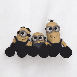 BIG FOOTED Low Sew Minion Crochet Pattern (bob, Stuart & Kevin) - Etsy