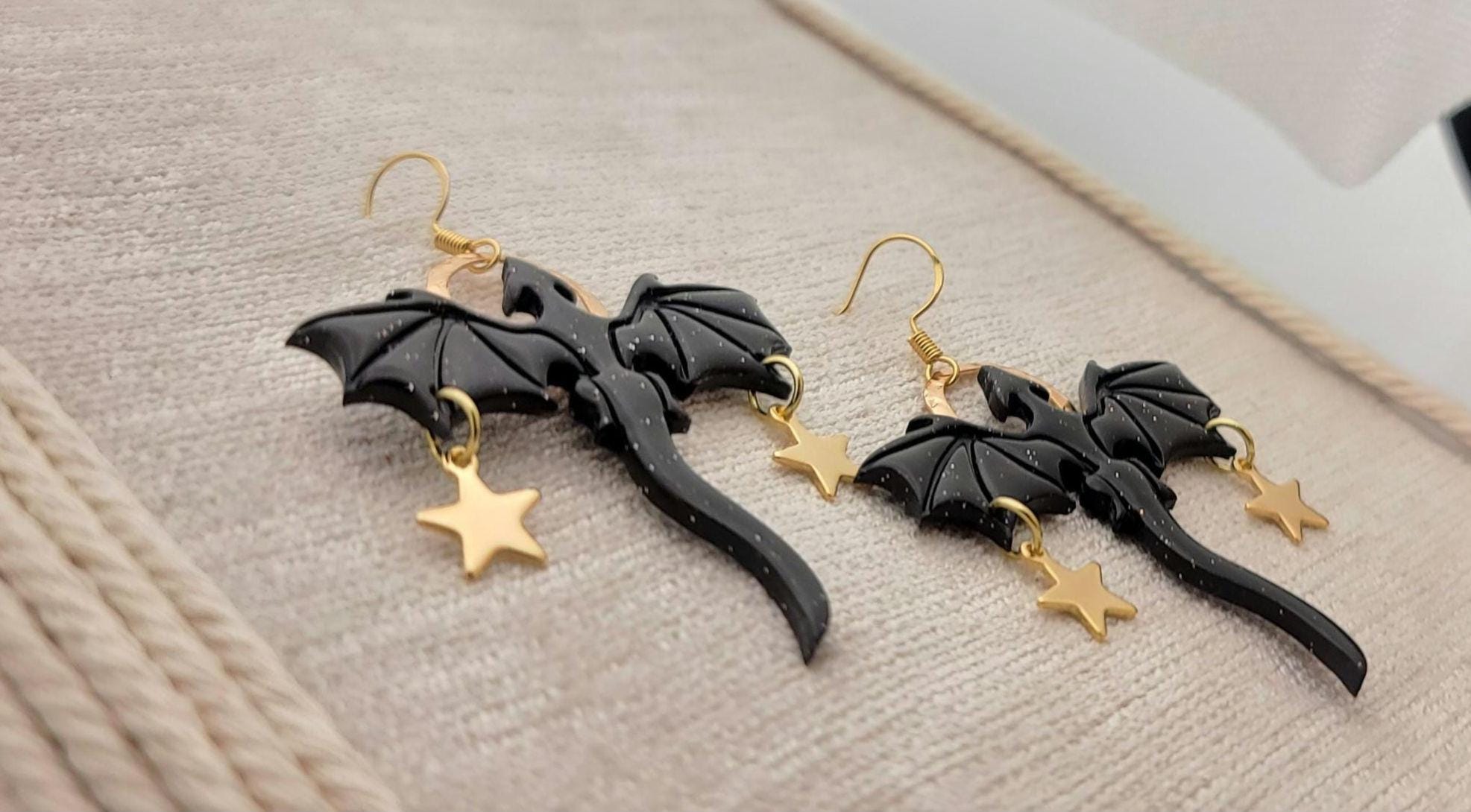 Dragon Earrings, Sparkly Black Dragon Earrings,cosplay Earrings, Fourth ...