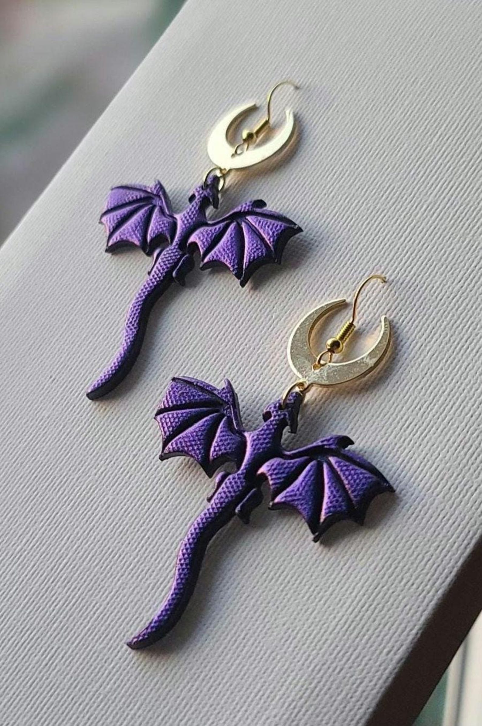 Dragon Earrings, Color Shift Dragon Earrings, Fourth Wing Earrings ...