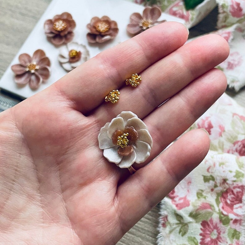 Gold Flower Pollen Center Stamens Cubic Zirconia, Floral Craft Supplies ...