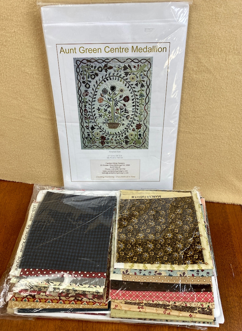 Aunt Green Centre Medallion Quilt Kit by Carolyn Konig Designs - Etsy