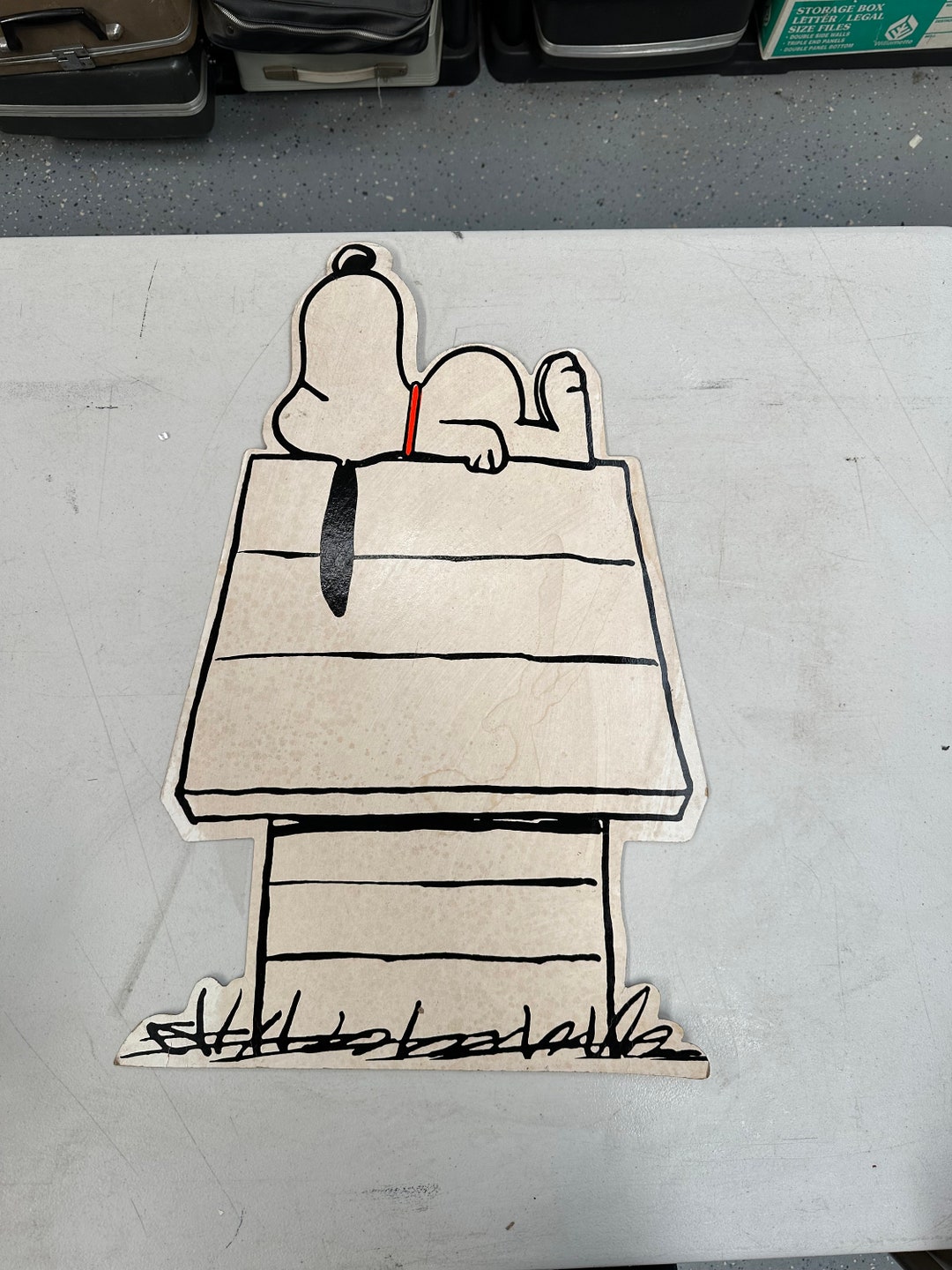 Vintage Hallmark Peanuts Snoopy Laying on Dog House Store - Etsy
