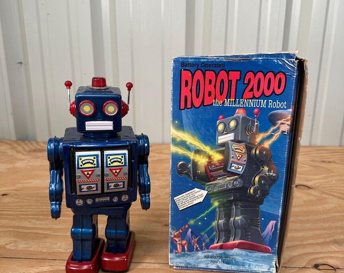 Vintage Schylling 1997 Robot 2000 the Millennium Robot Tin Toy Battery ...