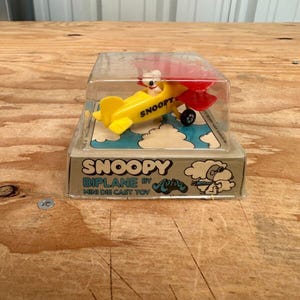 Vintage Peanuts Snoopy Red Baron Diecast Biplane Aviva 1976 Toy NEW in ...