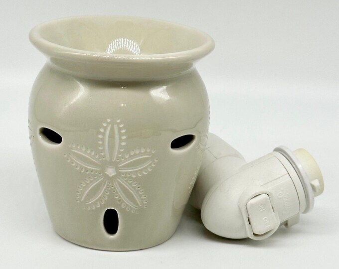 Scentsy Sand Dollar Mini Warmer Wall Plug-in Nighlight Beach House ...