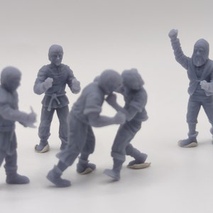 Bar Fight Miniatures Dnd Dungeons and Dragons TTRPG Hooligans for Tavern Bar Fighter Scene 28mm ...