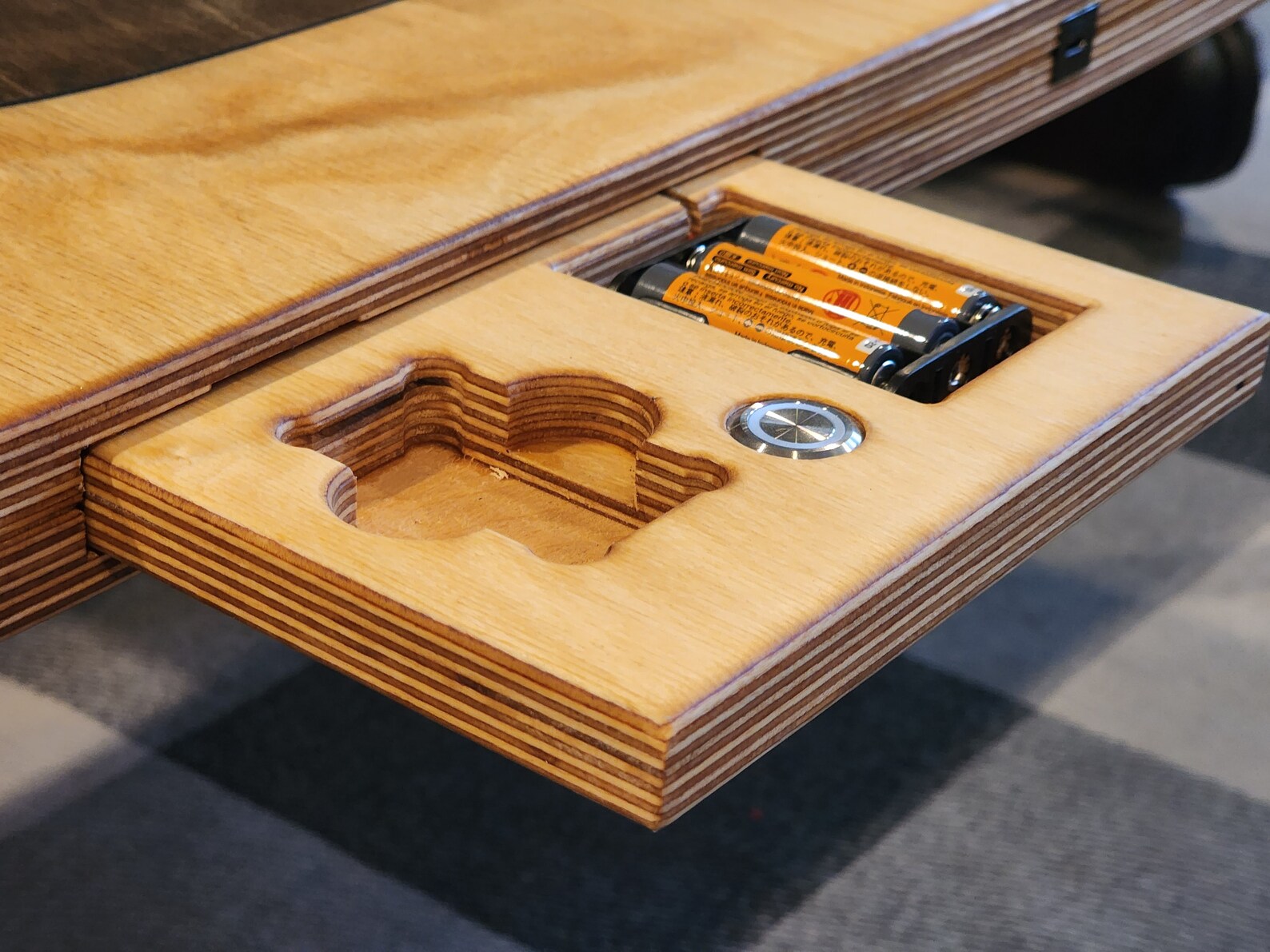 Nintable: Functional Giant NES Controller Coffee Table - Etsy