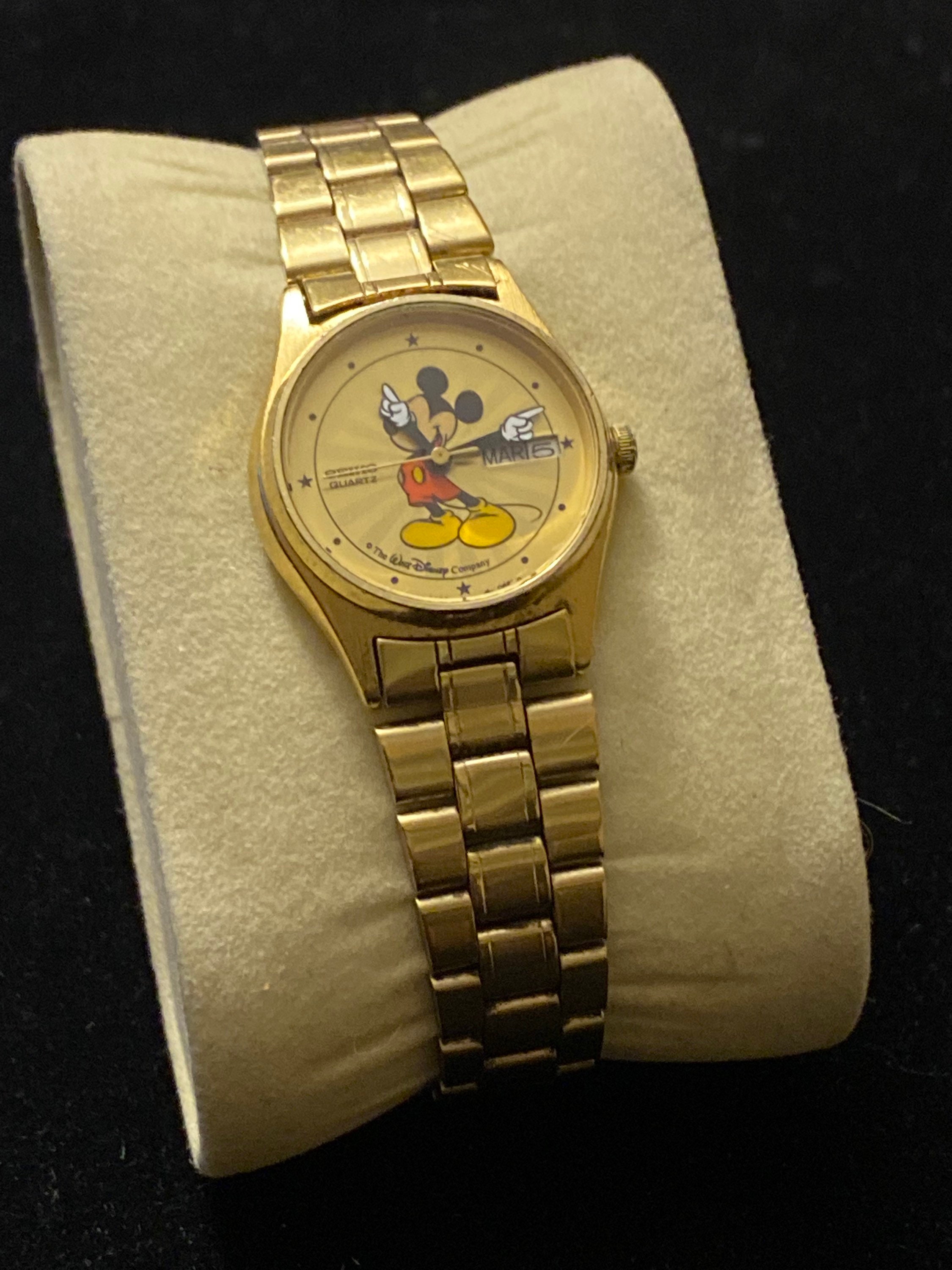 Vintage Woman’s Seiko Mickey Mouse Watch - Etsy