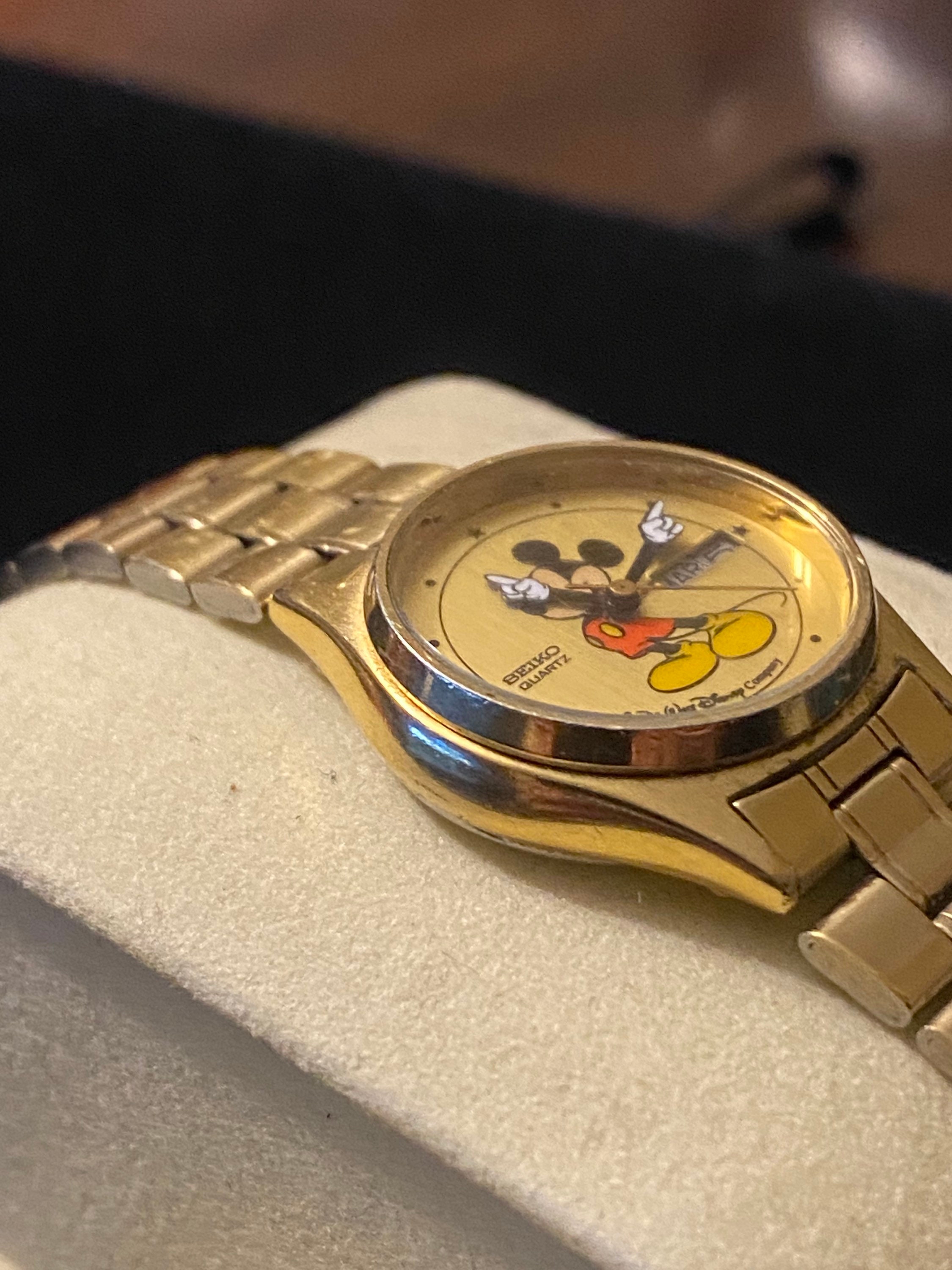 Vintage Woman’s Seiko Mickey Mouse Watch - Etsy