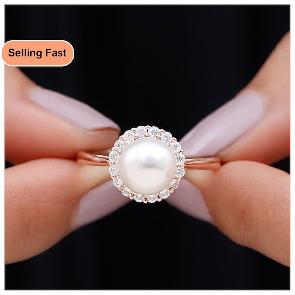 Solitaire Pearl Ring - Etsy