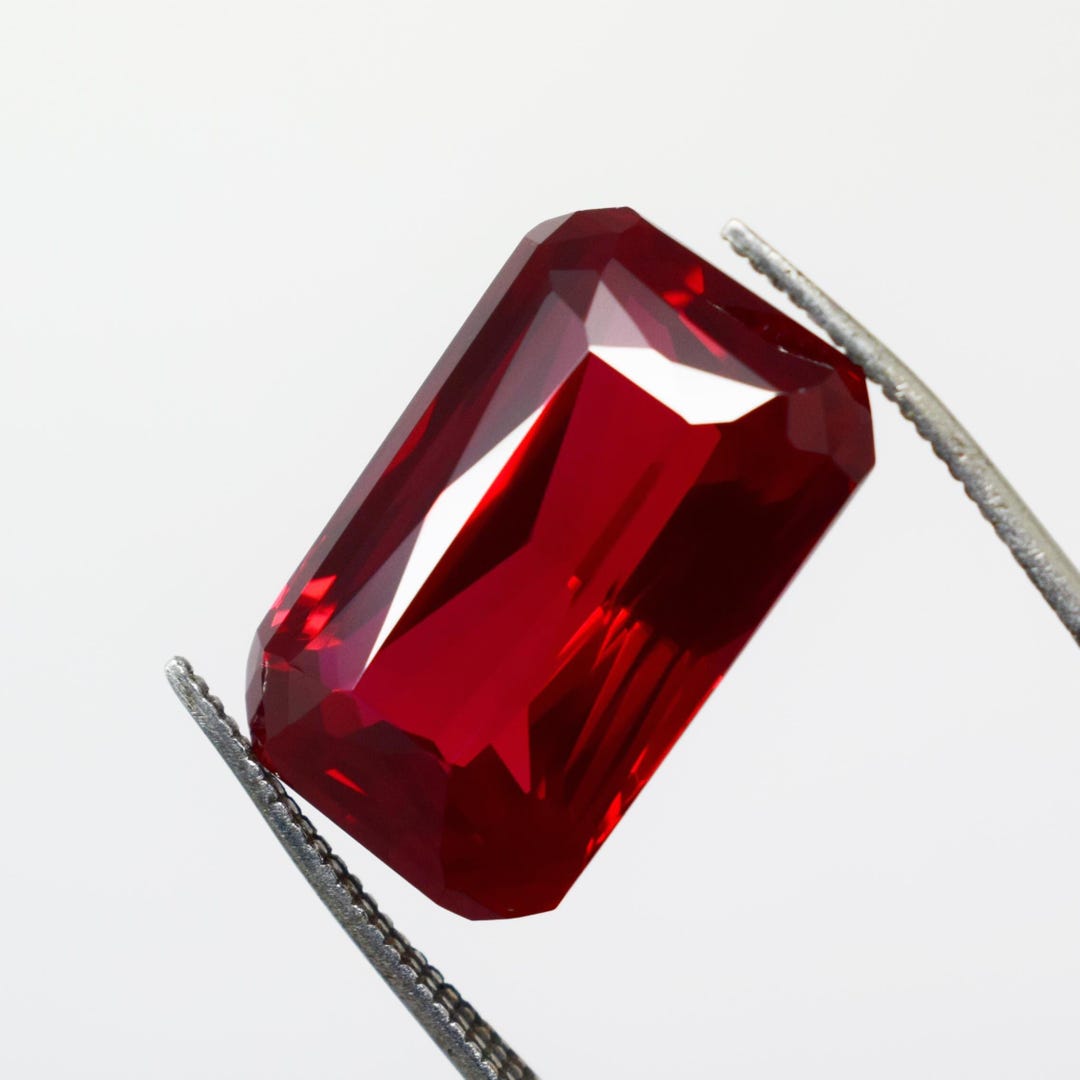 Burmese Pigeon Blood Red Ruby Gemstone 28.50ct Excellent Premium ...