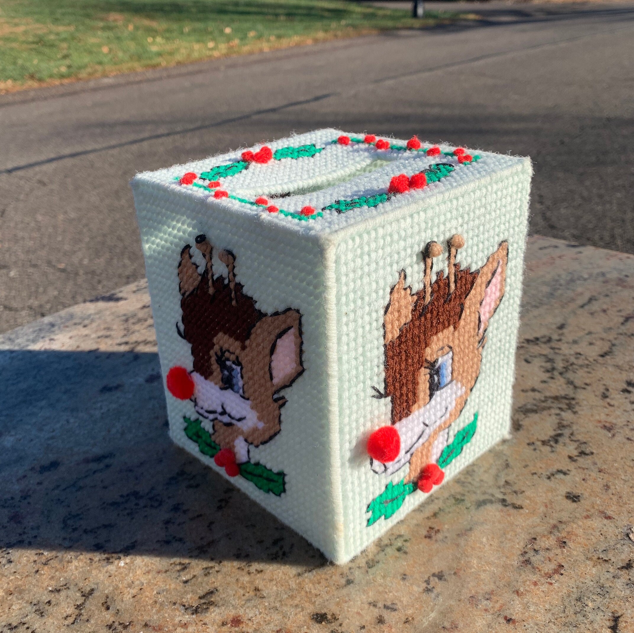 Vintage Handmade Needlepoint RUDOLPH TISSUE BOX Cover - Etsy