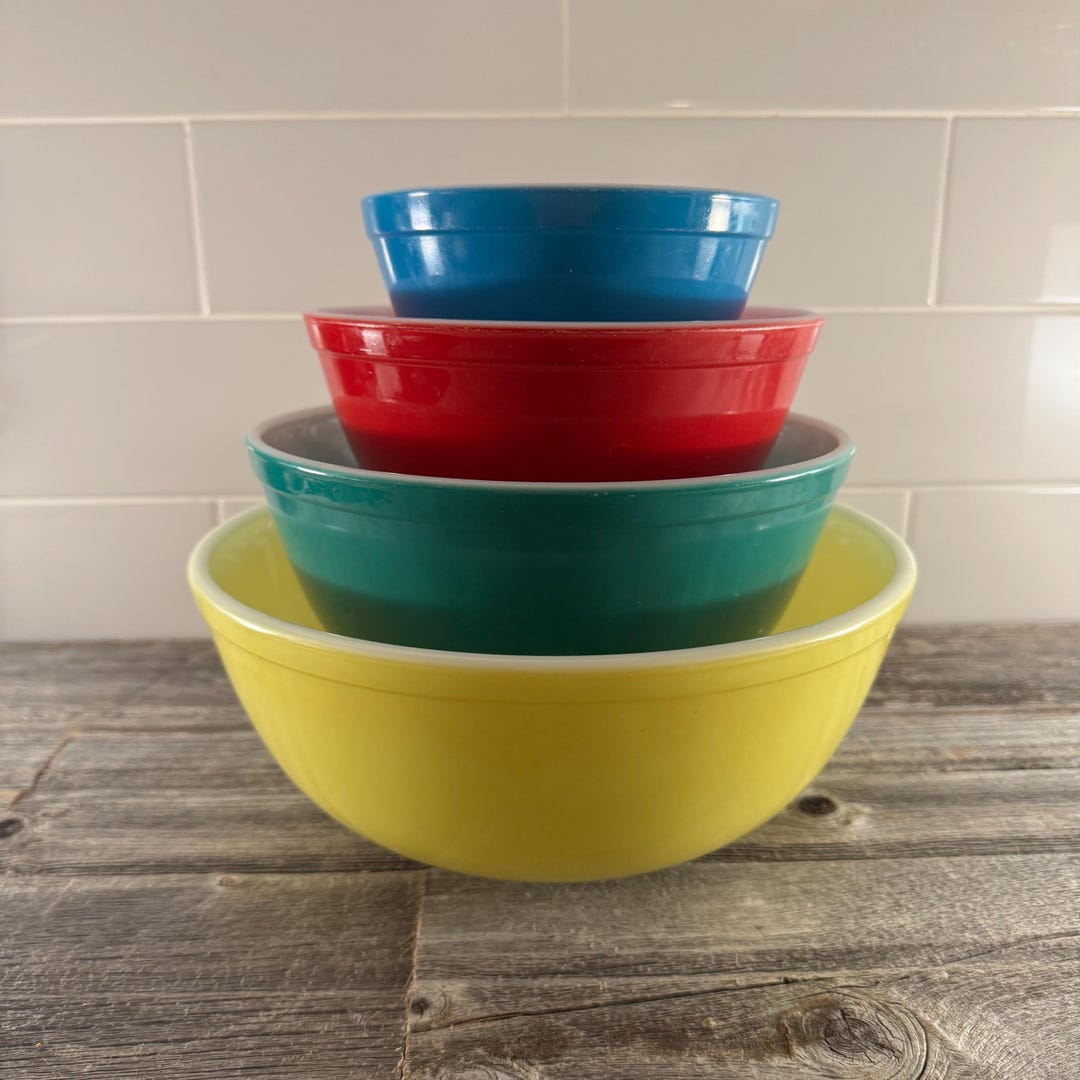 Vintage Primary Pyrex Nesting Mixing Bowls ~ Yellow Green Red Blue ...
