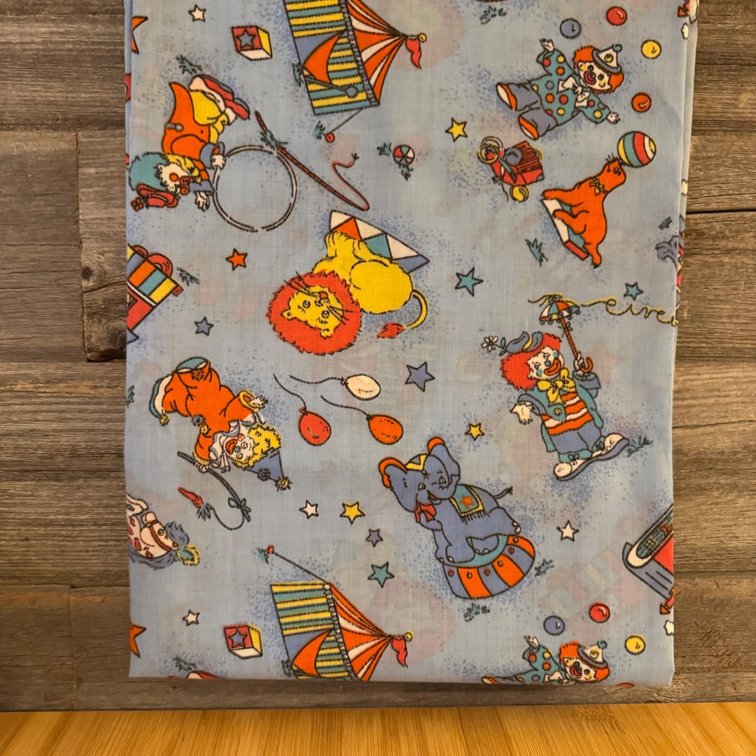Vintage Circus Animal Tent Clown Fabric ~ Retro Blue Red White Yellow ...