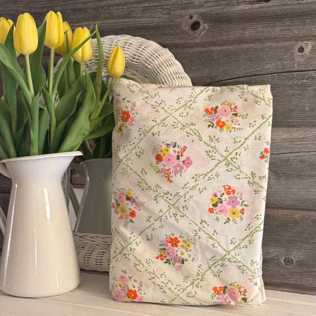 Vintage Floral Fitted Bed Sheet: Retro Diamond Pattern Fabric - Etsy