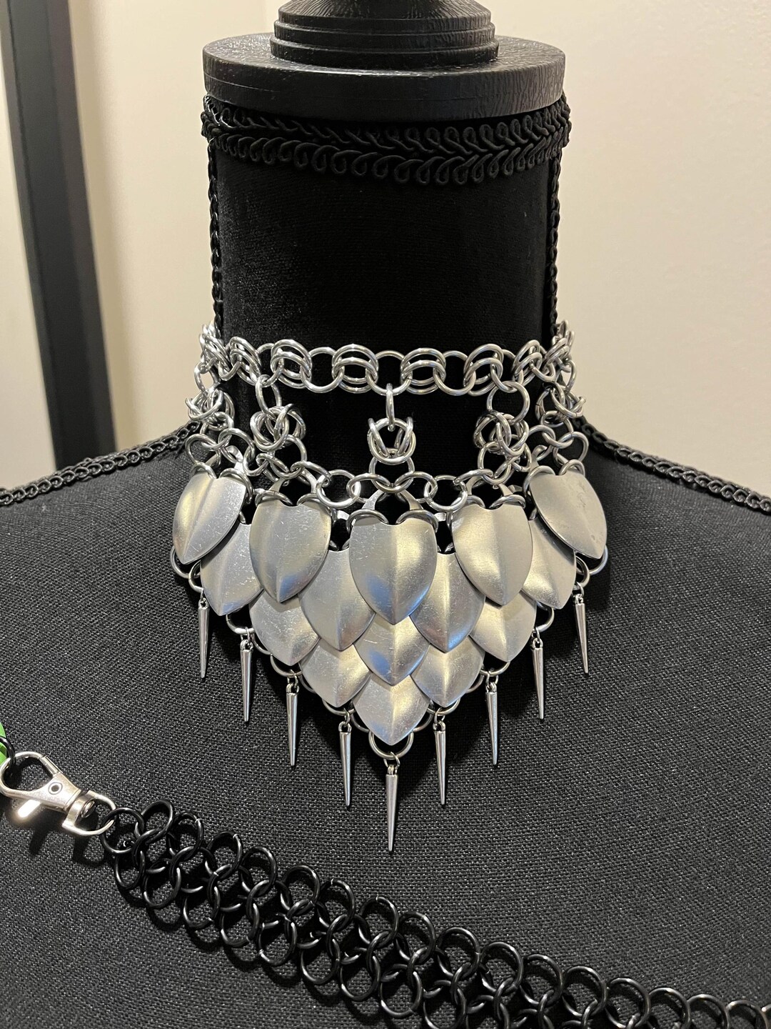 Scalemaille Spike Choker - Etsy