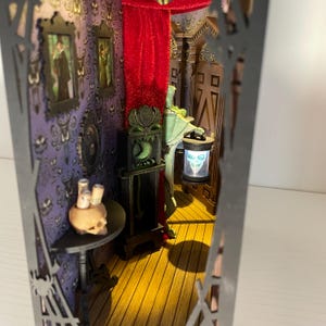 Horror Book Nook Haunted House Ghost Diorama Mansion Spooky Book Nook ...