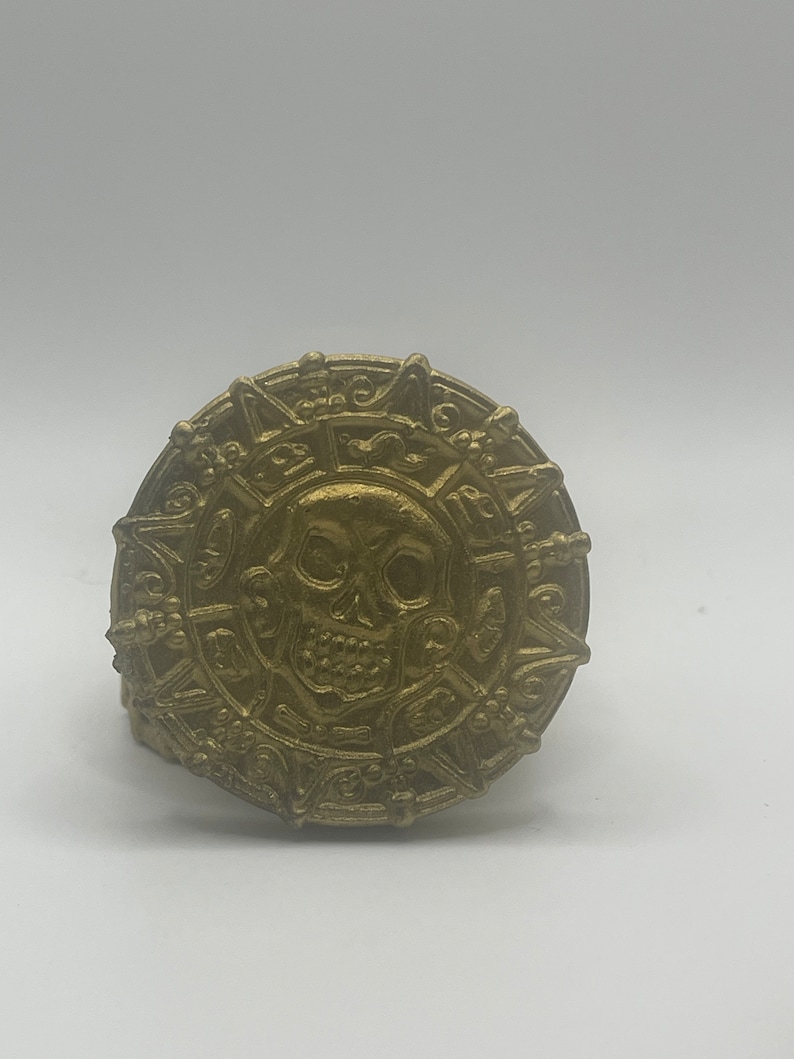 Pirates of the Caribbean Prop Gold Coin - Gold Pirate Coin Aztec ...