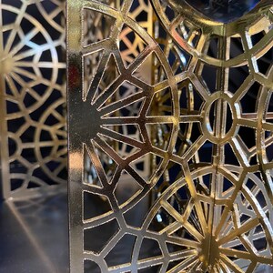 Modern Metal Crystal Ball, 2 Sets of Stand Crystals, Luxury Globe Decor ...