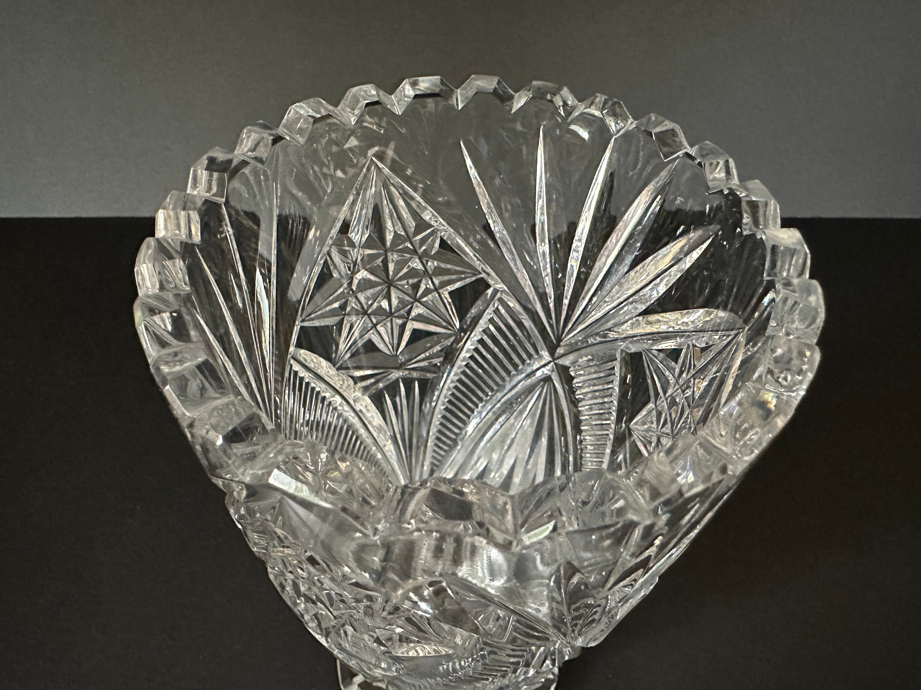 Vintage 8 Starburst / Star of David Crystal Vase - Etsy