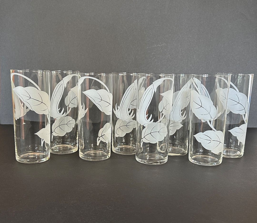 Set of 8 Mid-century Drinking Glasses Frosted Flower Design - Etsy