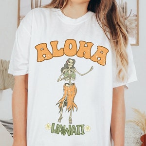 Hawaii Shirt Funny Skeleton Hula Dancer Beachy Tshirt Retro Halloween ...