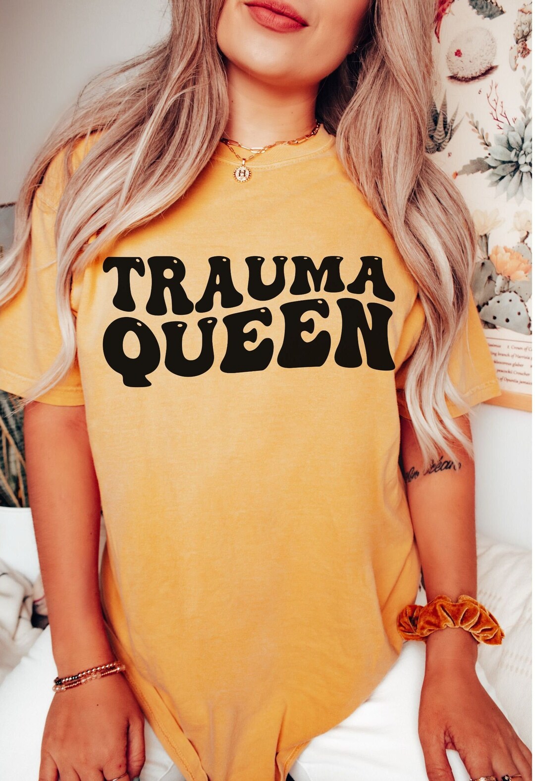 Trauma Queen Shirt Funny Emergency Room Tshirt Cute Retro ER Nurse ...