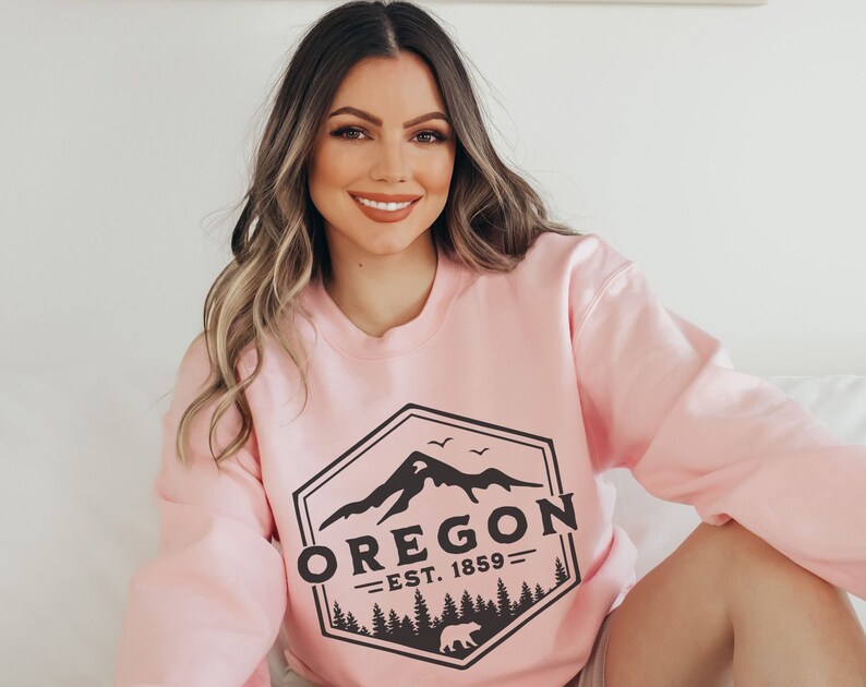 Oregon Sweatshirt National Park Oversized Sweater Black Bear Crewneck ...
