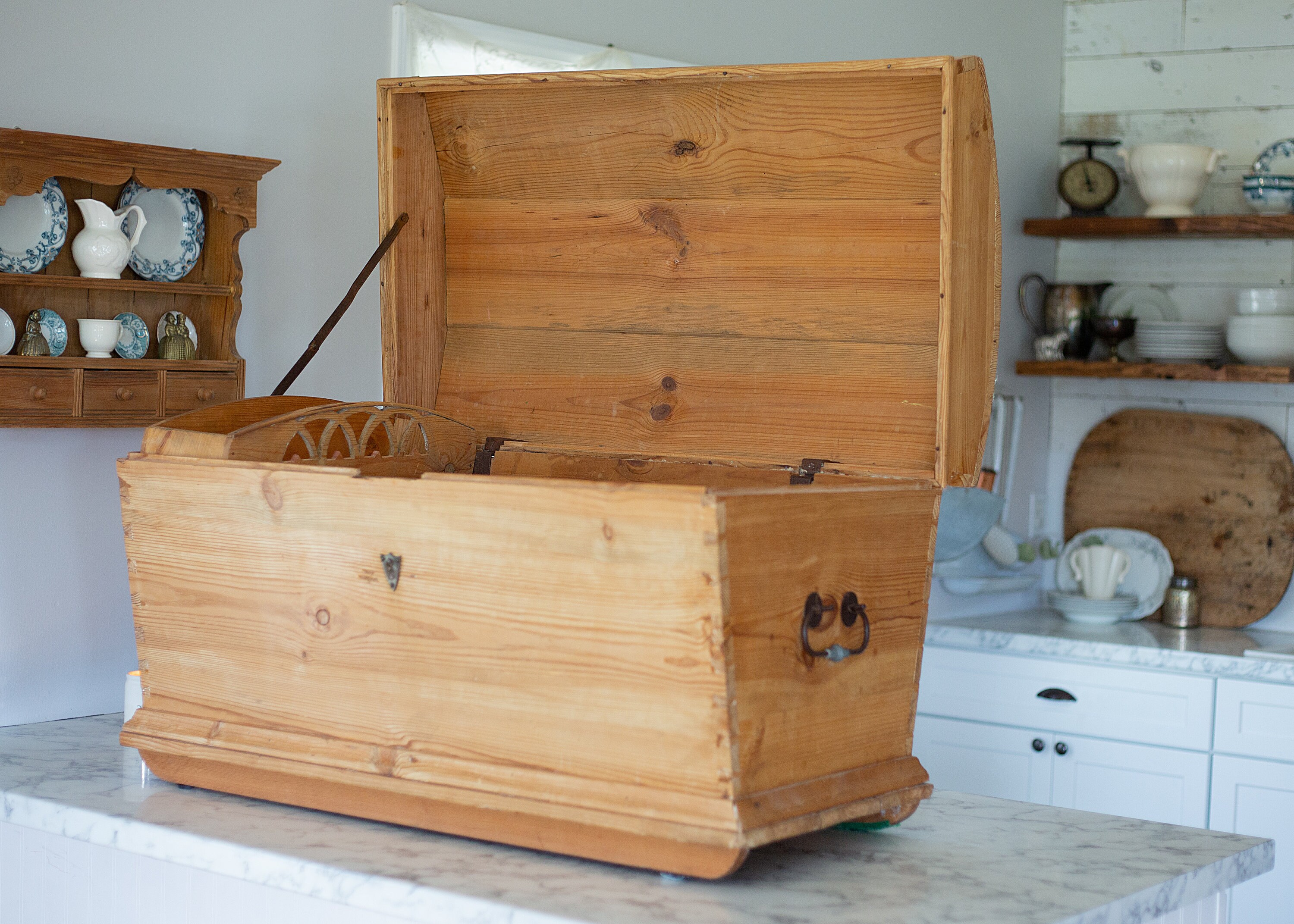 LARGE Antique German Immigrant Trunk / RARE 1800s European Antique ...