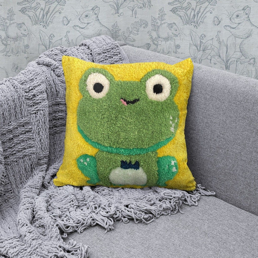 Frog Pillow, Punch Needle Pillow ,animals Pillow, Hand Tufted Living ...