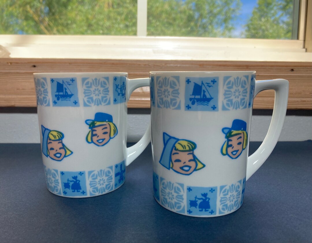 Vintage Dutch Mug Set - Etsy