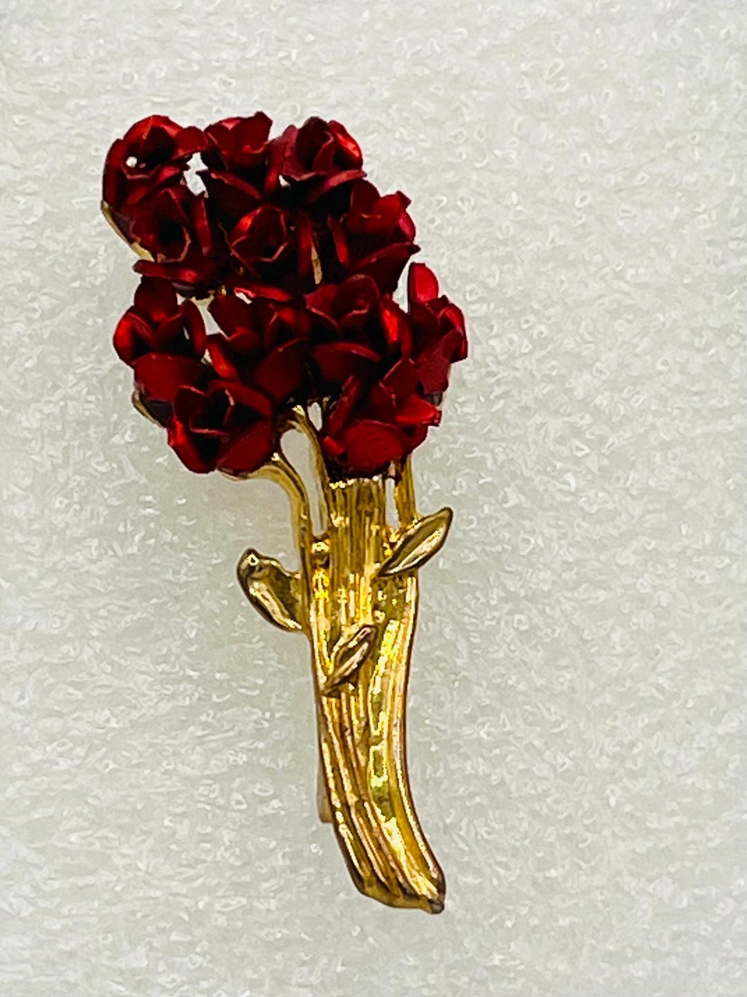 Vintage Avon Dozen Red Roses Bouquet Brooch Pin - Etsy