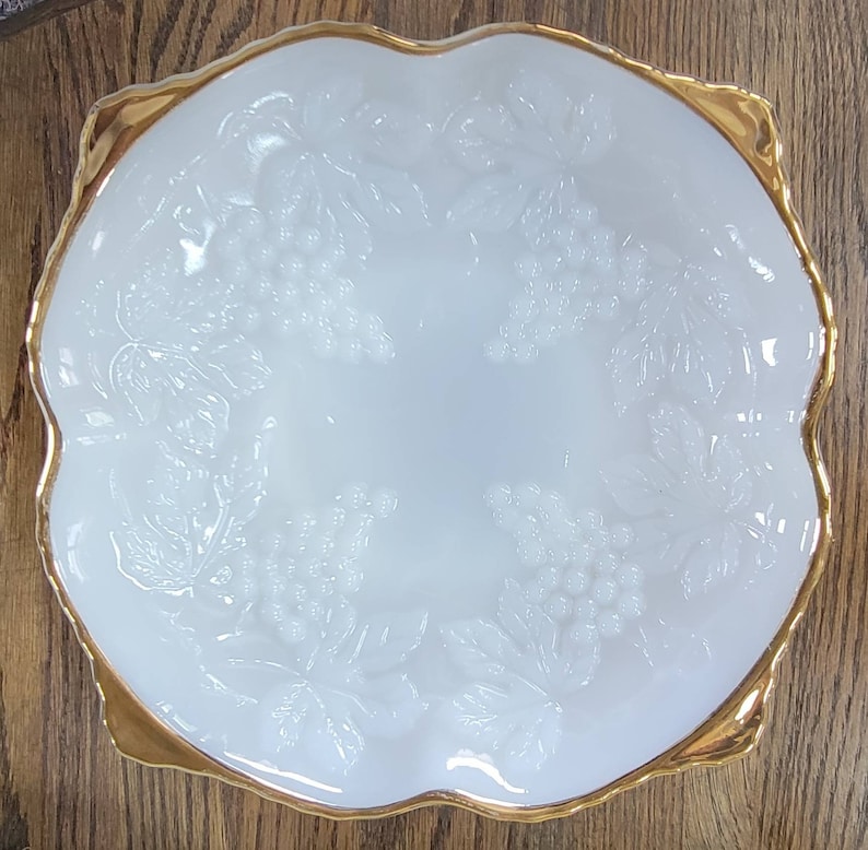 Vintage 1960's Anchor Hocking Milk Glass Grape Patterned Scalloped ...