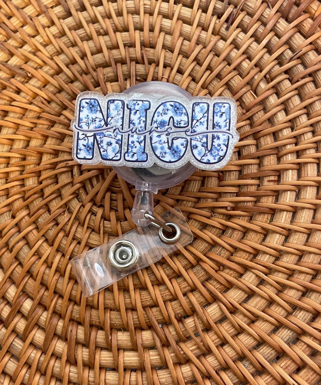 Chinoiserie NICU Nurse Badge Reel, Gift for Neonatal ICU Nurse, Toile ...