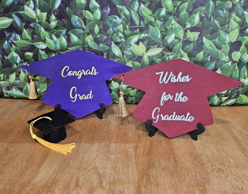 Personalized Graduation Cap Table Sign – Grad Party Decor in College ...