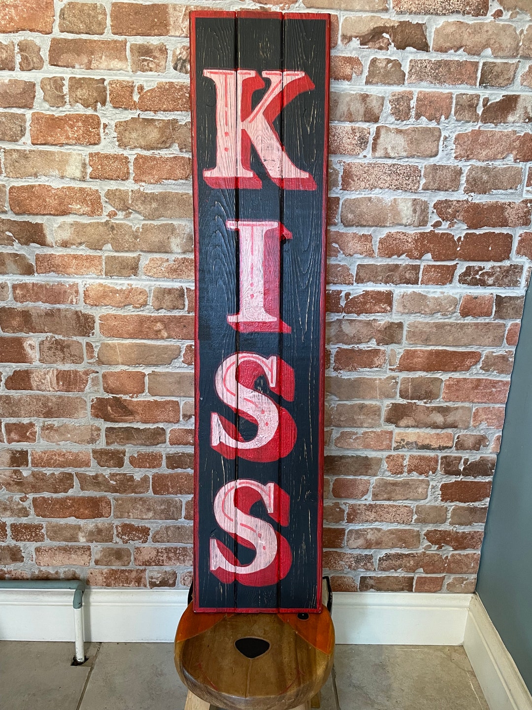 Large Hand Painted Wooden KISS Sign. Vintage / Retro / Marquee/ Shabby ...
