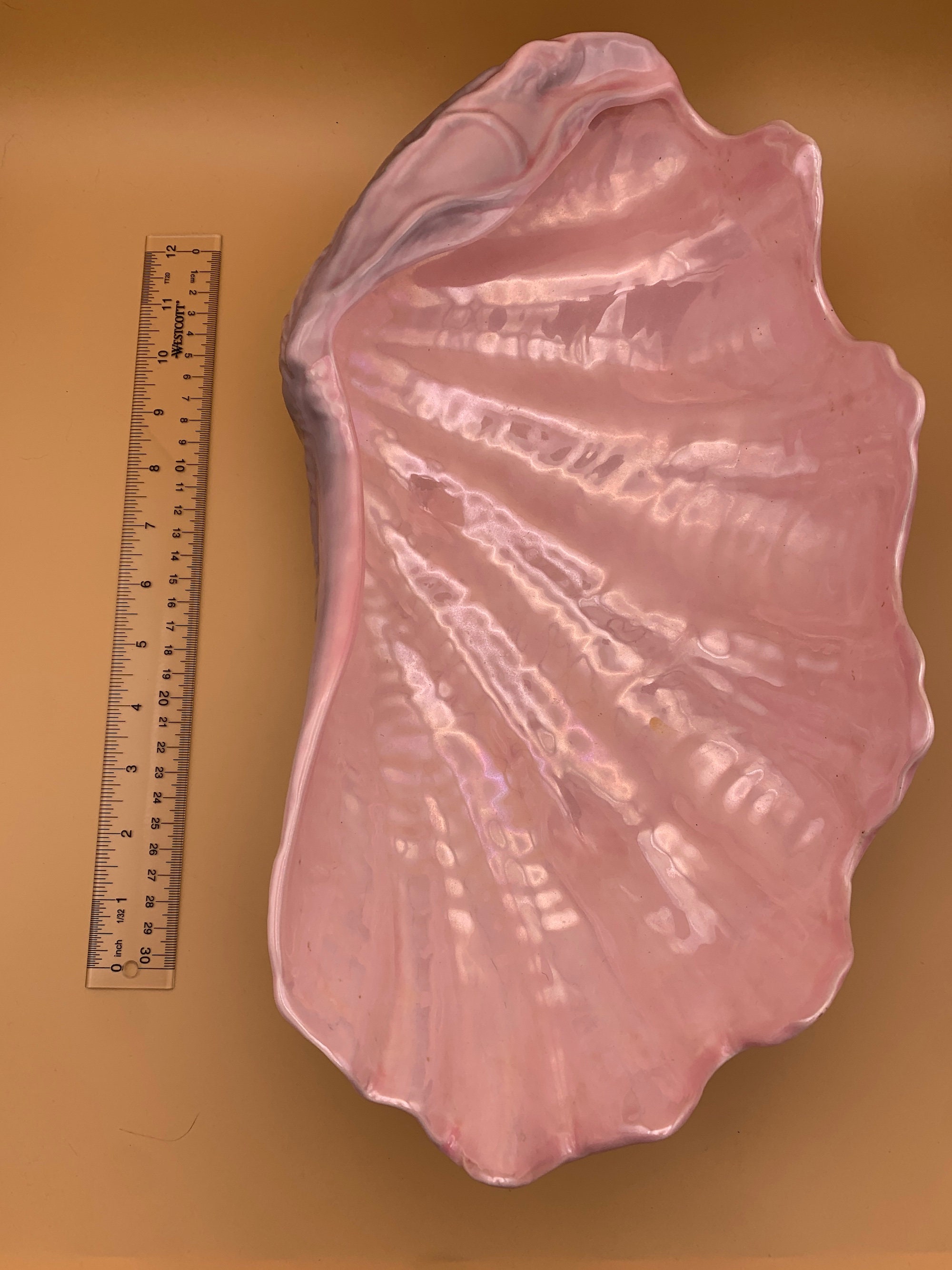 Large Pink VINTAGE Lustreware Broad Bibbed Cardita Ceramic Seashell ...