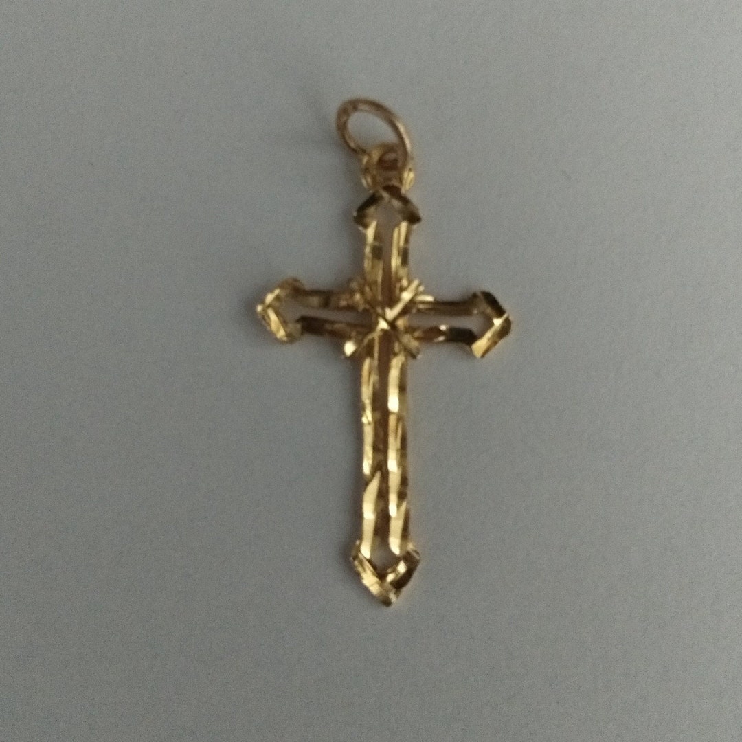 14 Kt Diamond-cut Gold Cross - Etsy