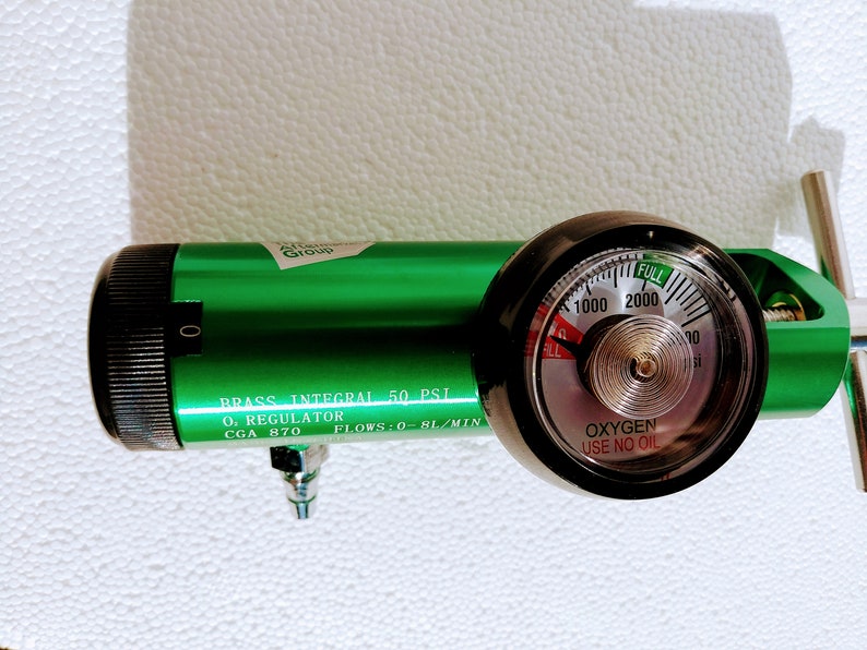 Oxygen Tank Regulator. 0-8 Liters per Minute. New in Box. Free Shipping ...