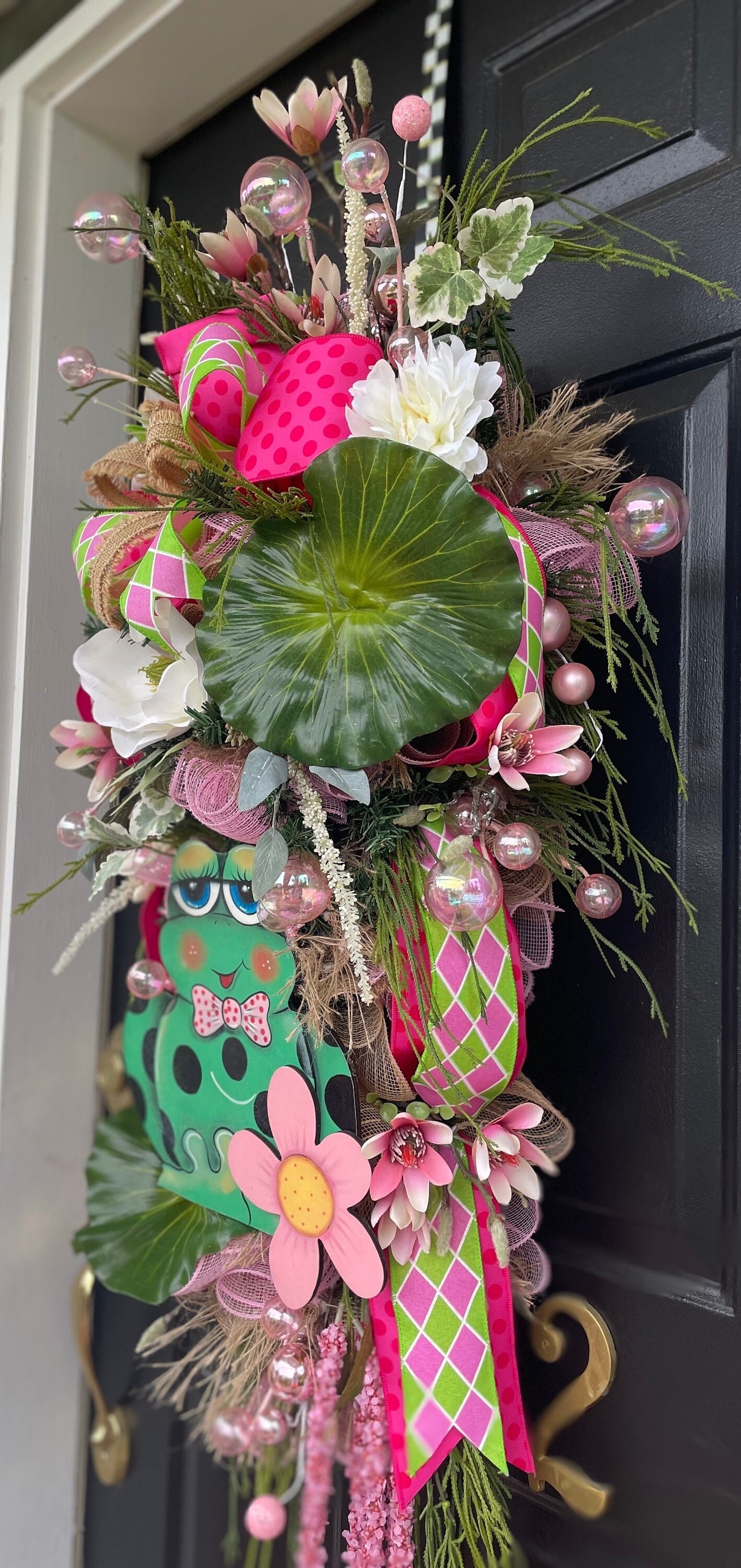 Summertime Frog Swag,frog Decor, Frog Swag, Frog and Lillypad Swag ...