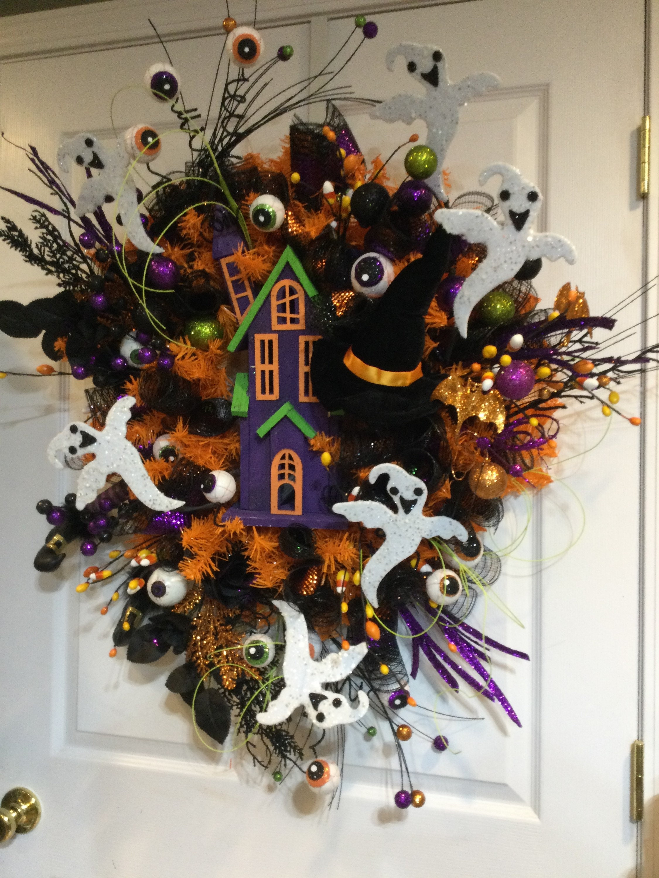 Ghostly Haunted Lighted LED House Has Its Eyeballs on YOU Hauntingly ...