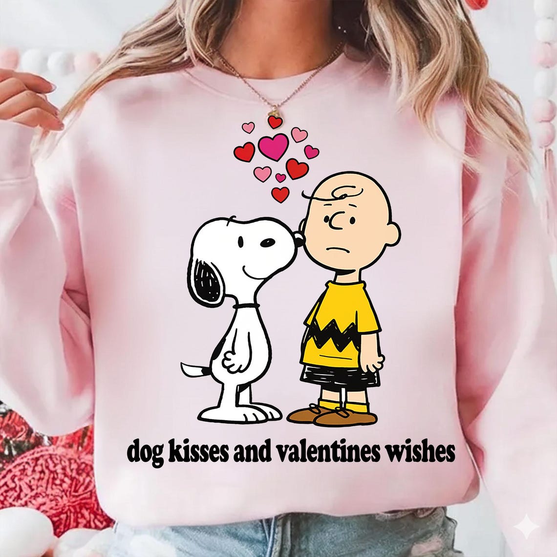 Snoop Valentine Love PNG, Peanuts Friends Holding Love Letters With ...