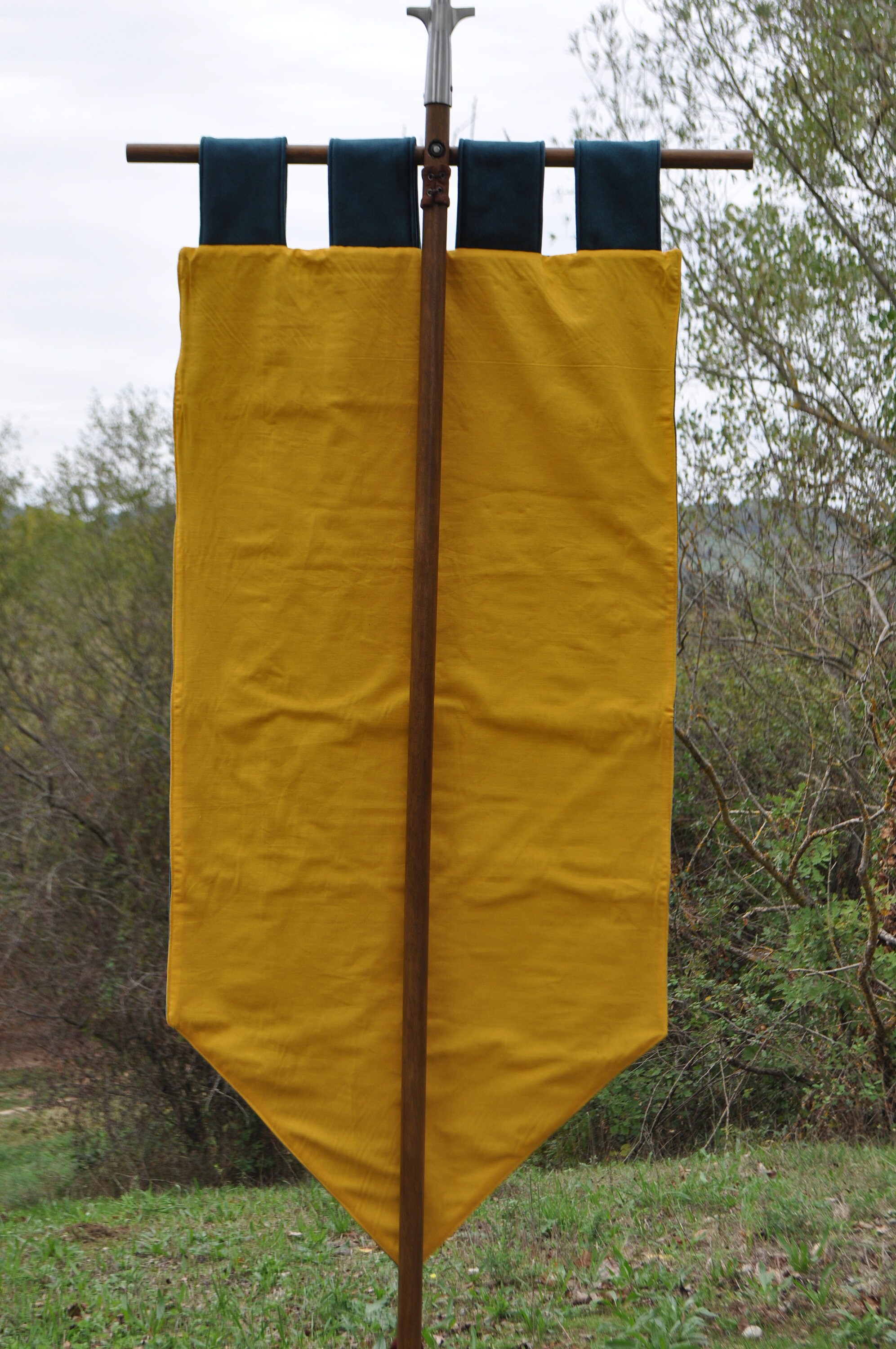 Standard / Banner / Flag / Flag / Oriflamme / the Witcher / Cintra - Etsy