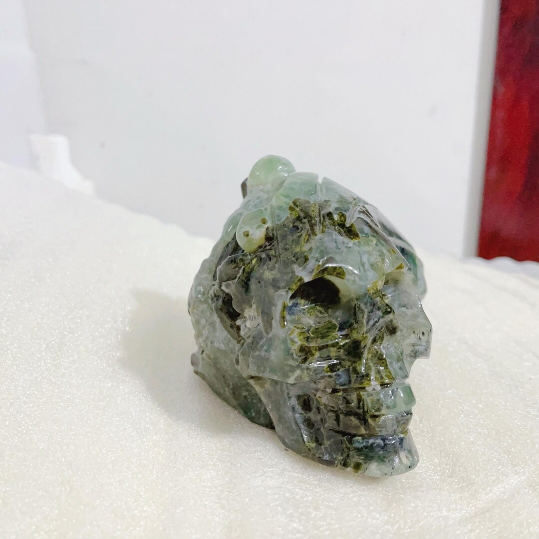 1.65kgprehnite Skullprehnite Hand Carved Crystal Skull, Realistic ...